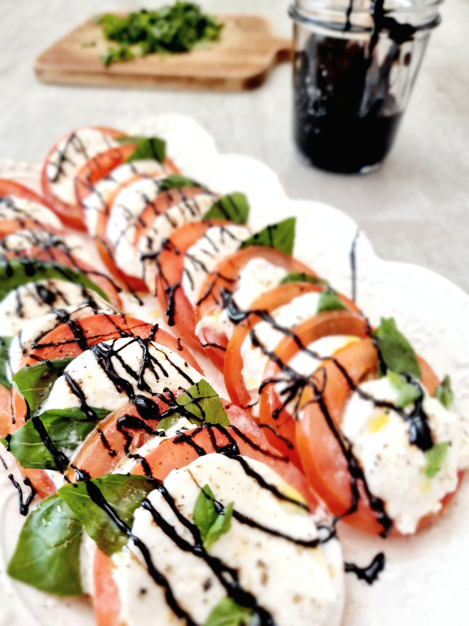 Italian Caprese Salad (Insalata Caprese)