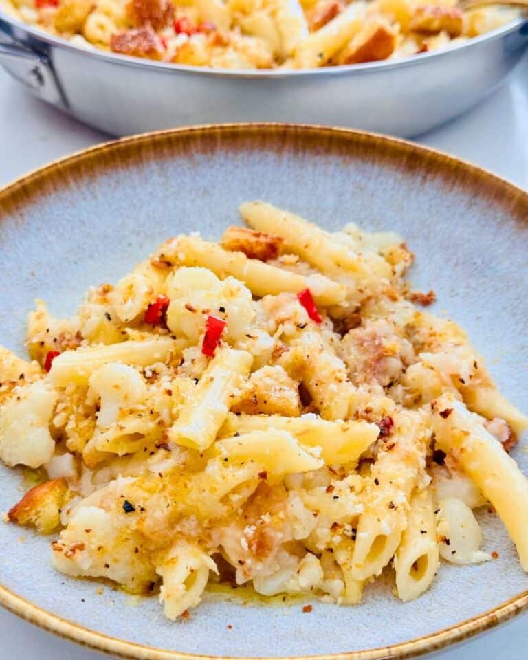 Spicy Cauliflower Pasta (10-Minute Recipe, No Oven!)